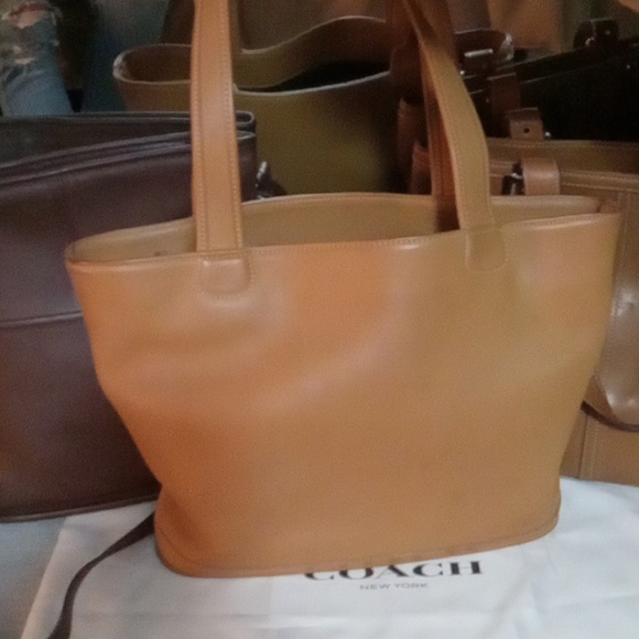 Coach | Bags | Beautiful Leather Coach Tote Bag 932 | Poshmark